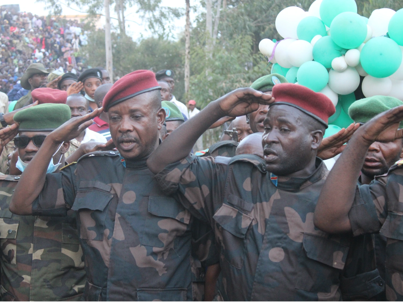 O enterro de um general paramilitar no leste da República Democrática Congo