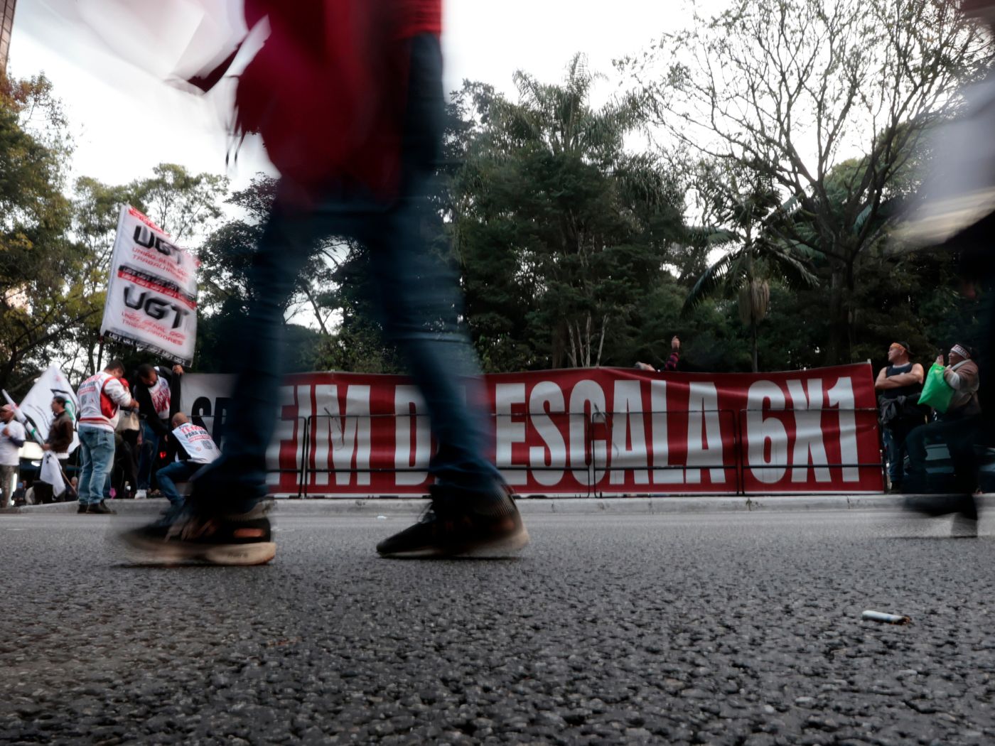 Senado debate PEC para reduzir jornada de trabalho para 36 horas semanais